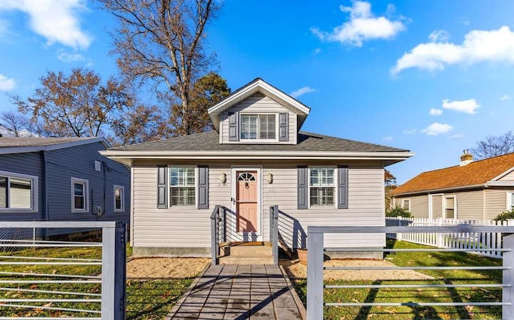 Judy's Beach Cottage - North Beach, MD