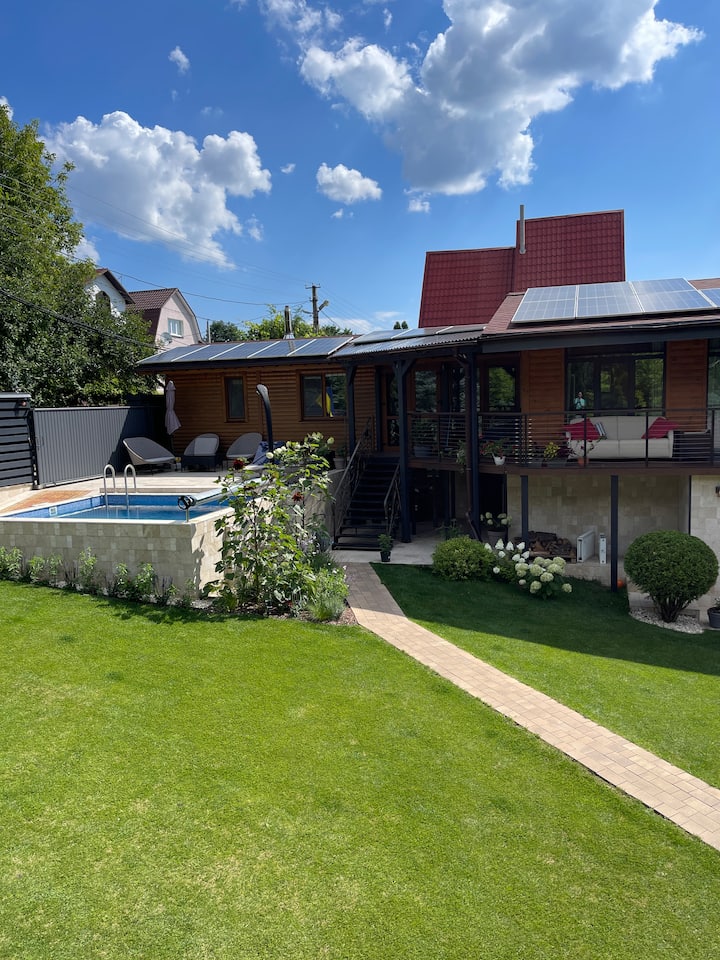 Chlepcha House - Ukraine