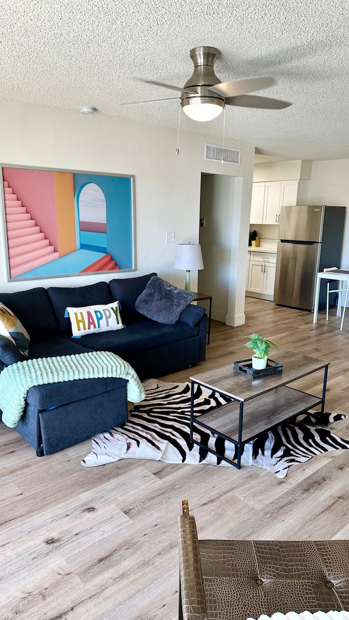 Vibrant Vegas! Sleeps 8. By Strip, Downtown, Lvcc - Las Vegas, NV