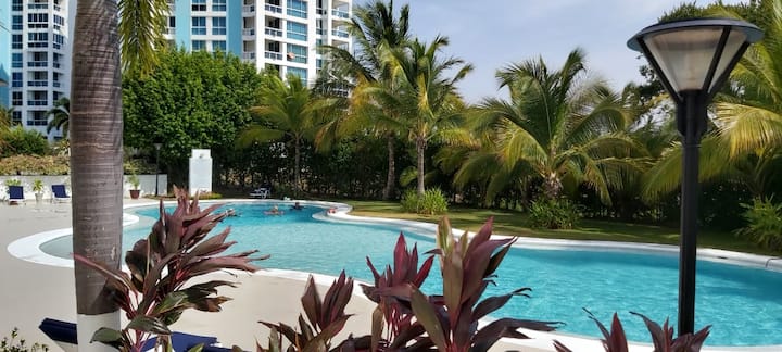 Condo Moderno Y Recién Renovado - Playa Blanca, Panamá