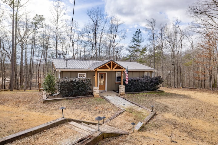Dockside At Dawn Cove - Clemson, SC