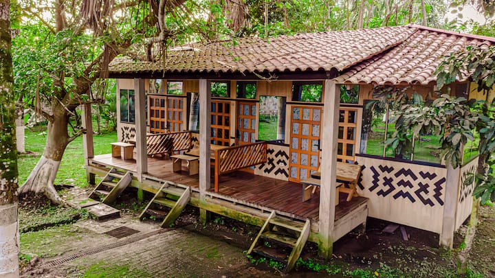 Bungalow Entre Arboles Frente A Lago Privado - Iquitos