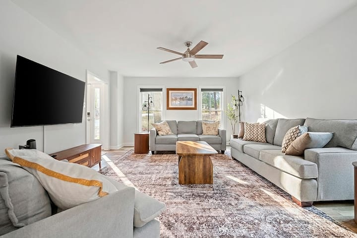 Modern Durham Retreat | 3br, Near Duke & Unc - Durham, NC