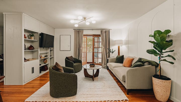 Chic 2/1 Duckpond Retreat Walk To Downtown - Gainesville, FL