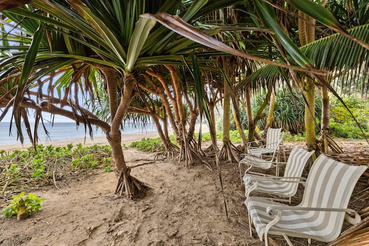 Hale Kai Bungalow - Laie, HI