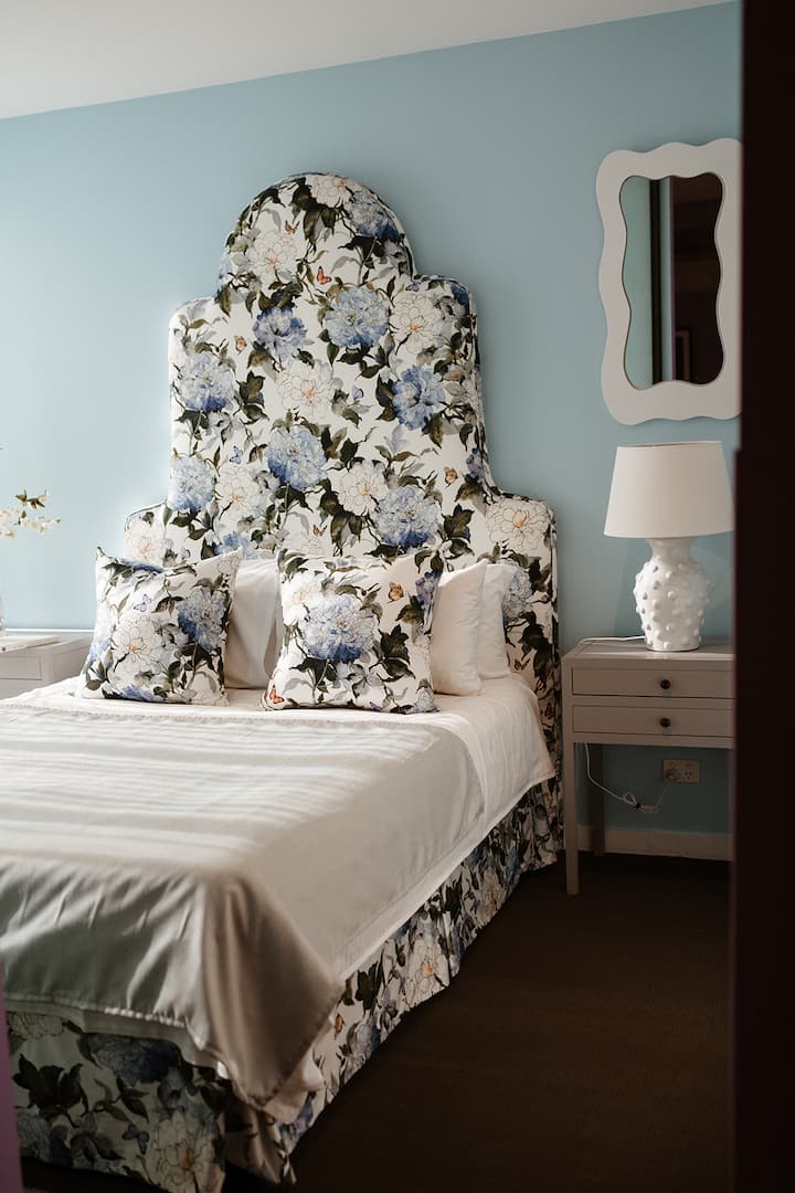 2 Beds Luxury Home In Cbd, Unique Desgin - Melbourne