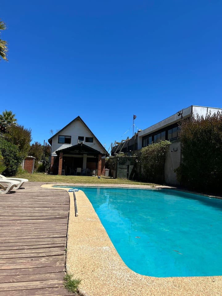 Amplia Casa A Pasos De La Playa, Mirasol. - Algarrobo