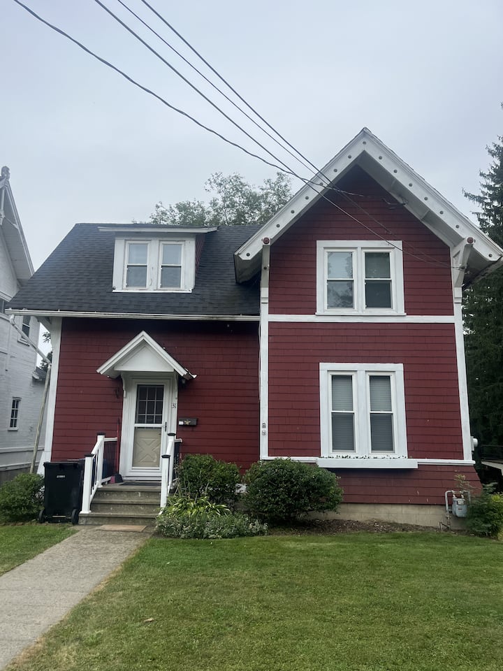 Cozy Cortland Home-easy Walk To Campus & Downtown - Homer