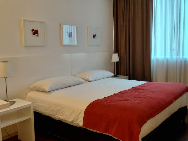 Monoambiente Con Cama King Size En Km 50 Pilar - Villa Rosa