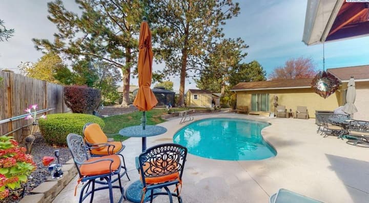 Olson Street Retreat - Kennewick, WA