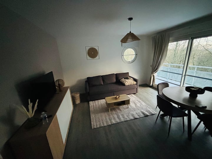 F2 De 47 M² Avec Balcon – Sécurisée & Parking - Mont-Saint-Aignan