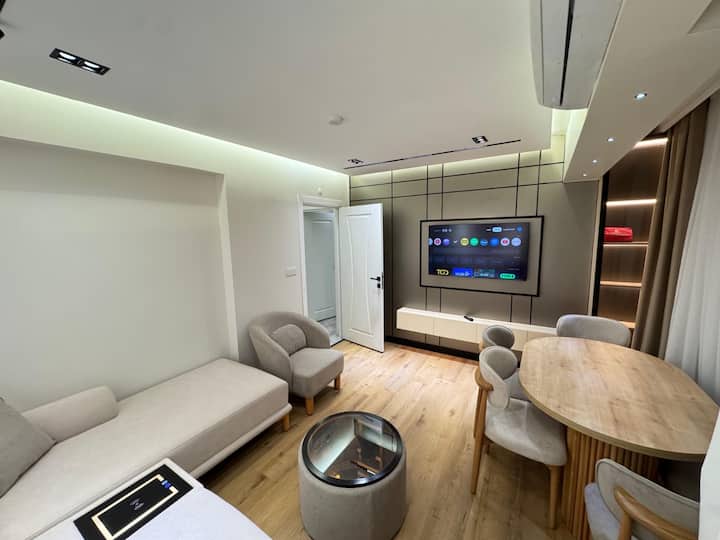 New Luxury Apartment Close To All Transportation. - Estambul