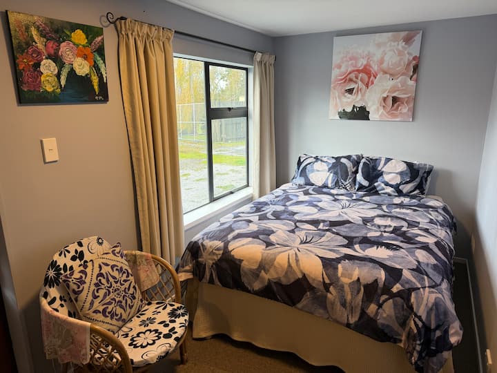 Cabin With River Outlook - Balclutha