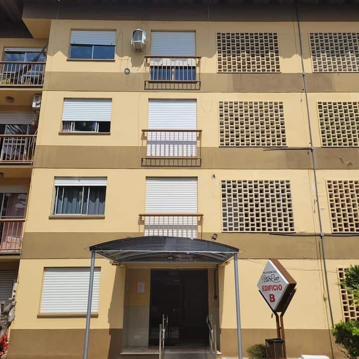 Apto óTima Localização, Em Frente A Prefeitura. - Alvorada