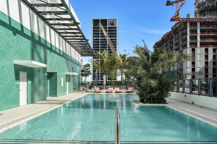 Stylish Downtown Miami Studio: Coworking + Gym - Phillip & Patricia Frost Museum of Science