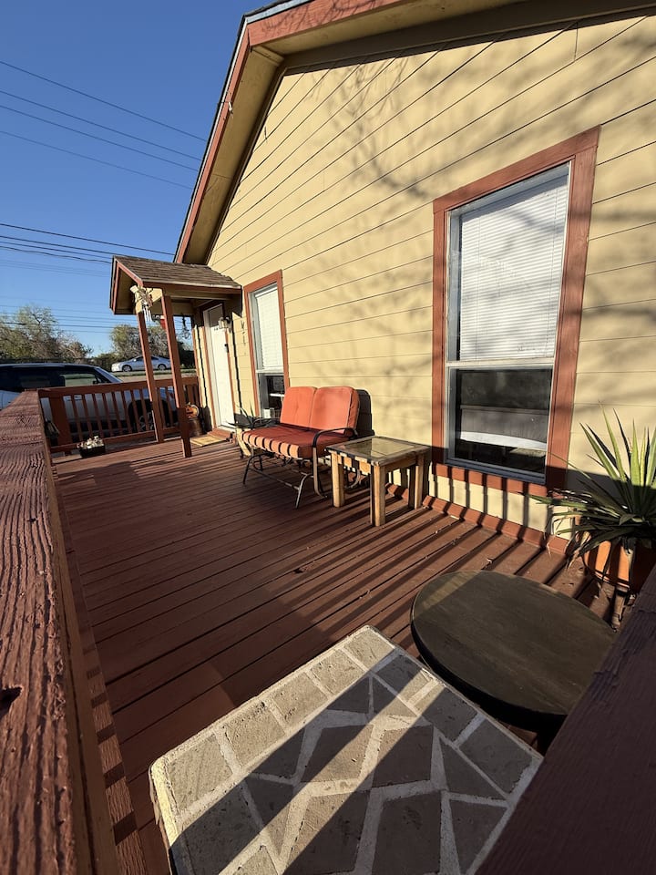 Austin Bungalow, Huge Yard For Pets, Jam Room, Gym - Austin, TX