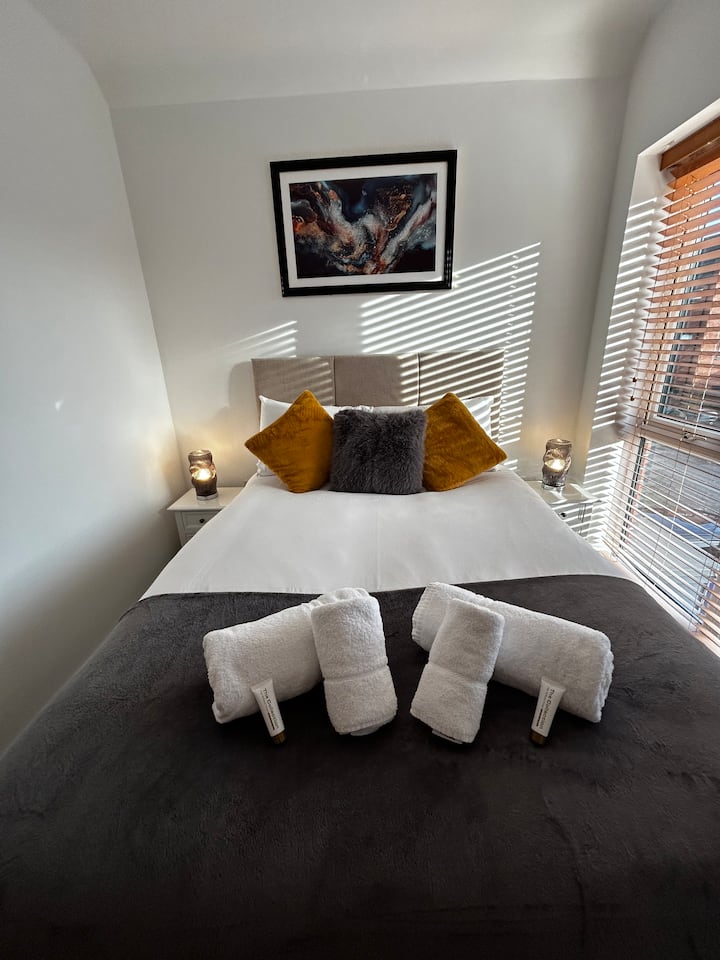 Royal View - Modern 2 Bed Home In Derby - 더비