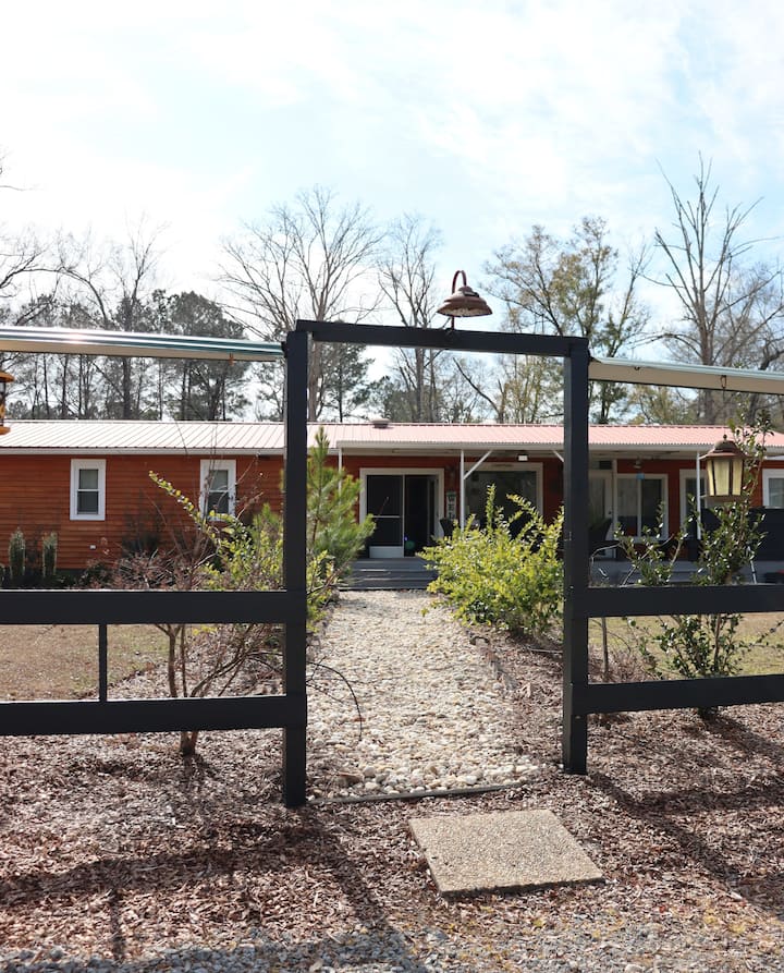 El Paraíso Cabin | Spacious And Peaceful - Colleton State Park, Walterboro