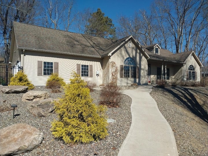 Meadow Lane Hideaway - Northumberland, PA