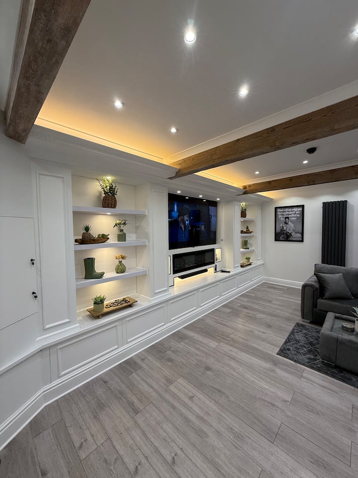 ‘The’ Below & Behold - Bradford