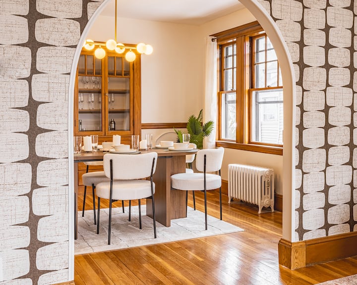 The Oak House, North • Art Deco • Luxe • Relaxing - Weston, MA