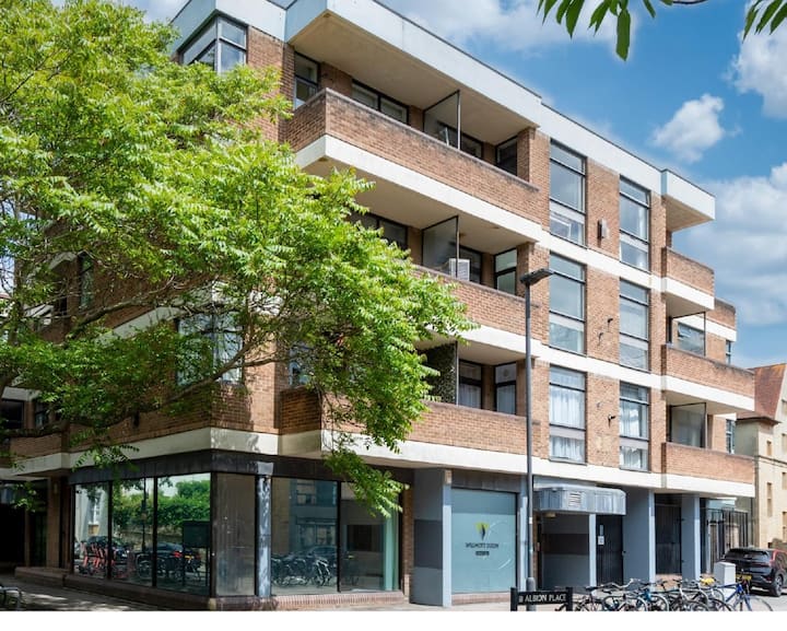 Spacious Oxford City-center Flat | Sleeps 3 - Oxford
