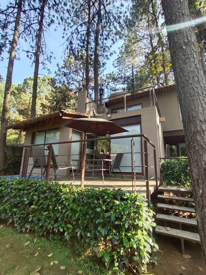 Linda Casa En El Bosque Con Jacuzzi Privado - Valle de Bravo