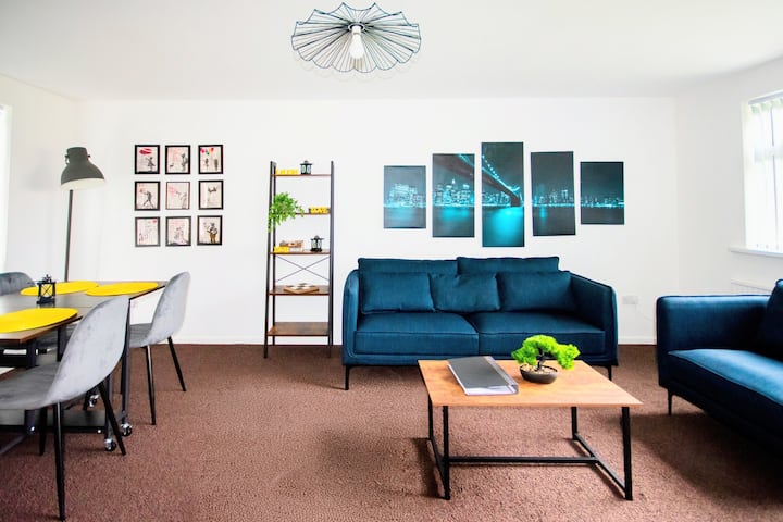 5br House Sleeps 10, Wi-fi + Parking, Contractors - Nottingham