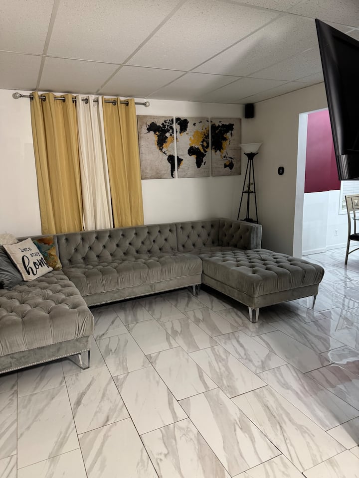 Luxurious 3 Bedroom House - Greece, NY