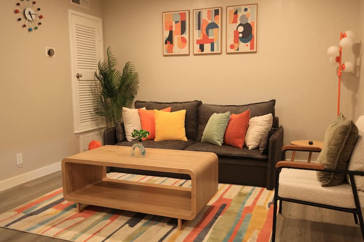 Retro 1br Oasis King Bed Walk To Food Eats & Music - Austin