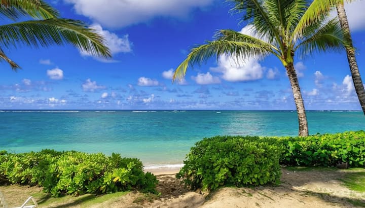 Beachfront Bungalow | On The Sand - Laie, HI