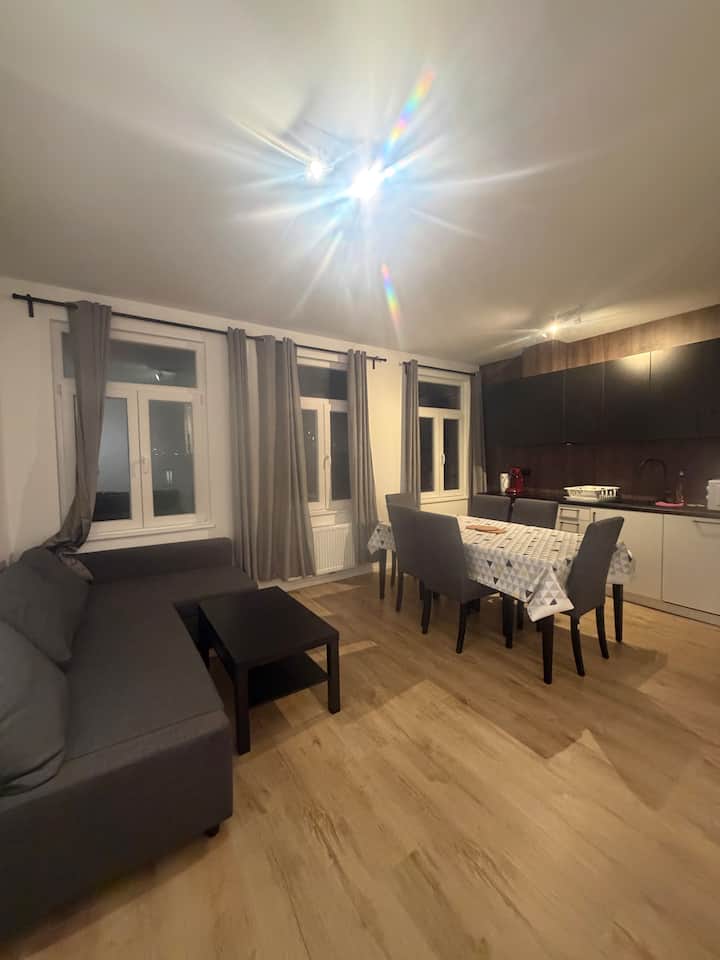 Logement Neuf Tout Confort – ÉQuipé & Lumineux - Koekelberg