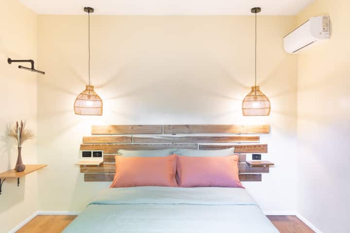 Red Palm Villa · Stylish Villa W/ Bbq Terrace - San Vicente