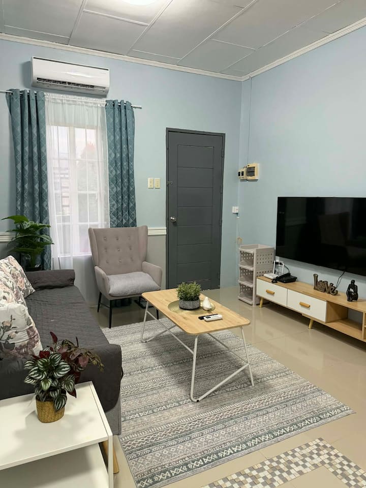 Homey Haven In The Heart Of It All. - General Santos