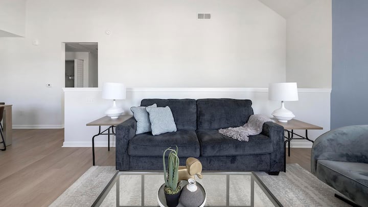Landing | Amazing 2bd, Pool, Clubhouse - Savannah, GA