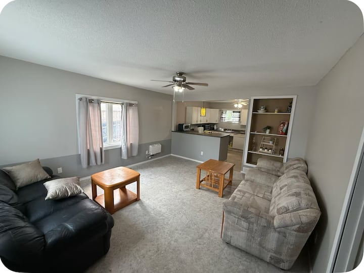 Private 2br Home | Workers Welcome - North Battleford