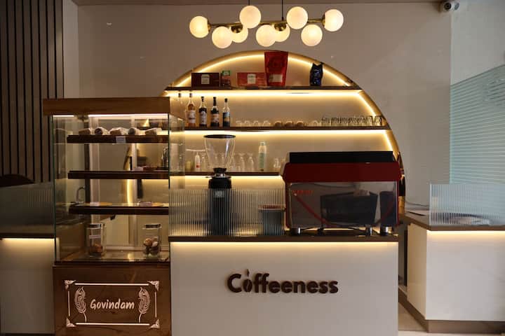 Hotel Hive - Dehradun