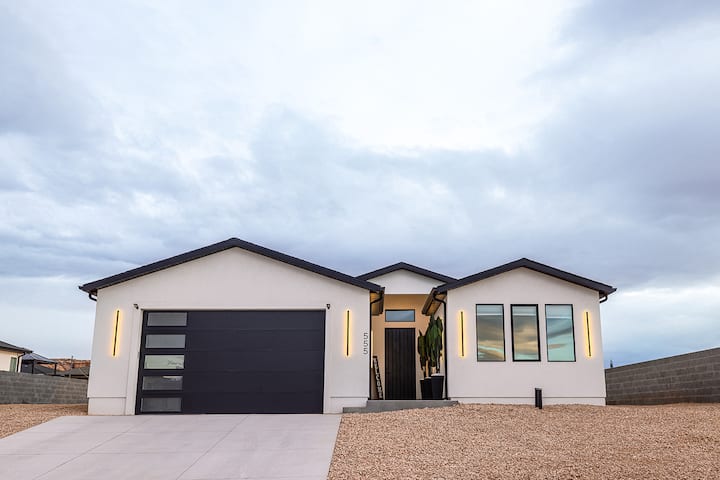 The Mustang Collection 55 - Page, AZ