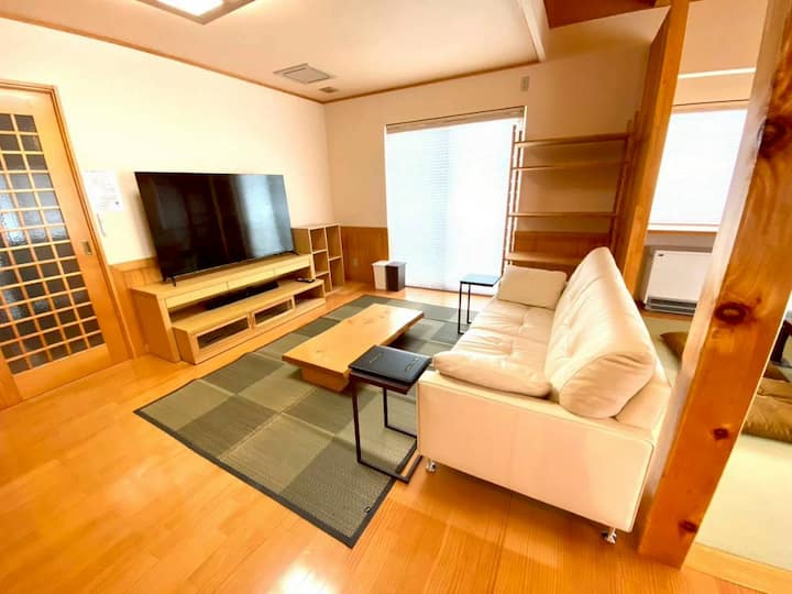 純和風一軒家貸し切り|最大8名|135㎡広々|500㎡庭付き|青森中央ic5分 - Aomori