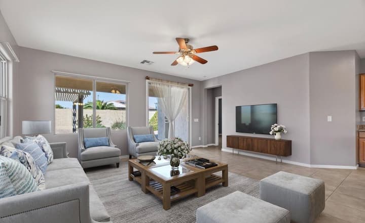 Entire Home With Dedicated Office Space - Buckeye, AZ