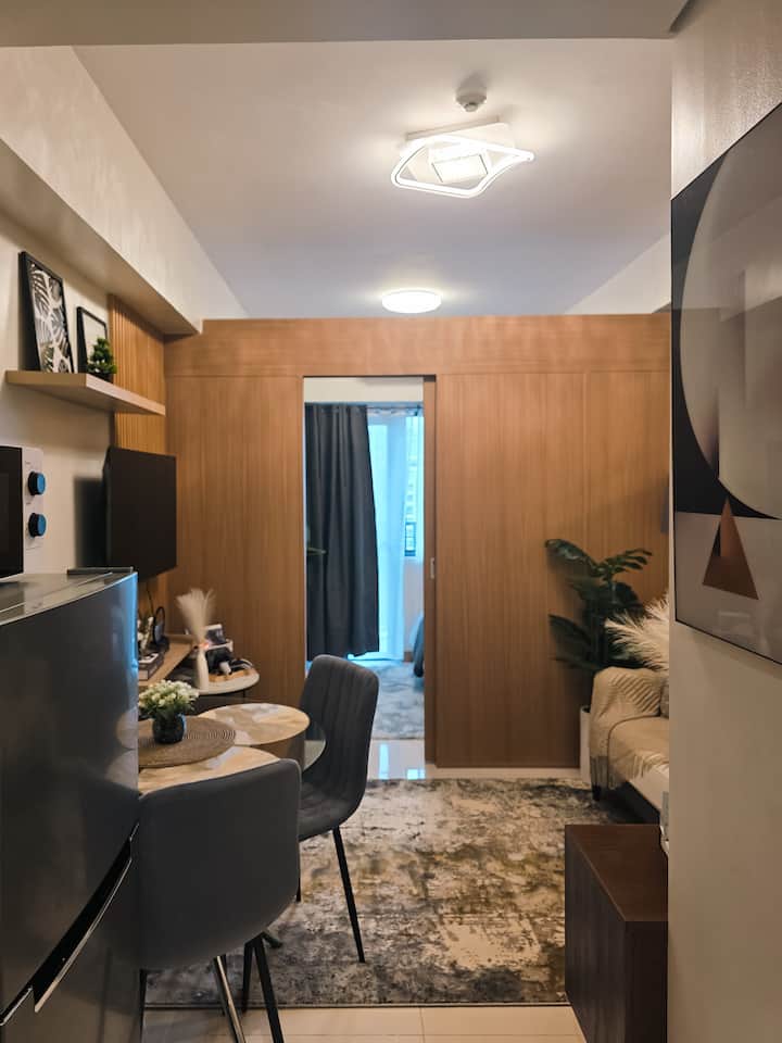 Makati | Serene Space | Ps5 |Netflix|wifi |Pool - Makati