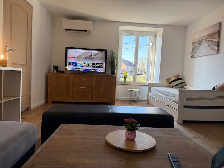 L Instant Nature Avec 3 Chambres – 8 Couchages - Lons-le-Saunier