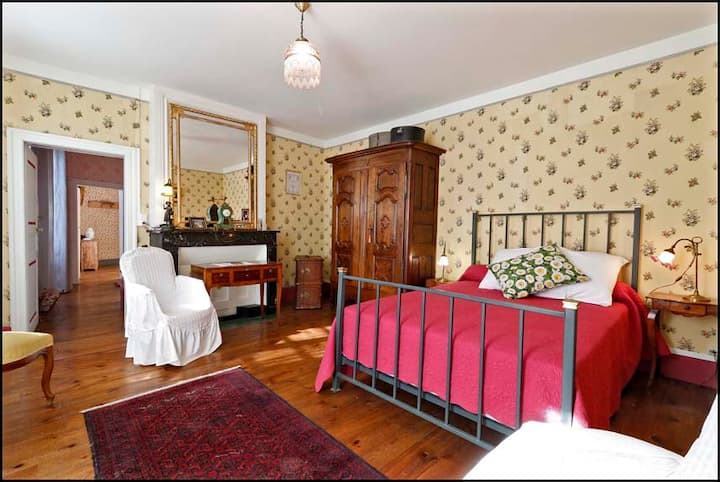 Suite Familiale, Chambres Contigües Et Salle Bain - Florac