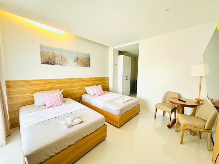 Casa Bella (Luxurious Room) - Roxas City