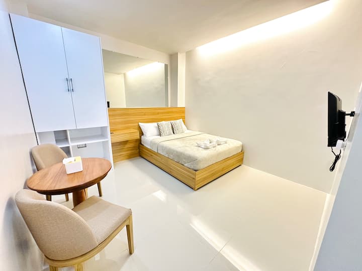 Casa Bella (Premium Room) - Roxas City