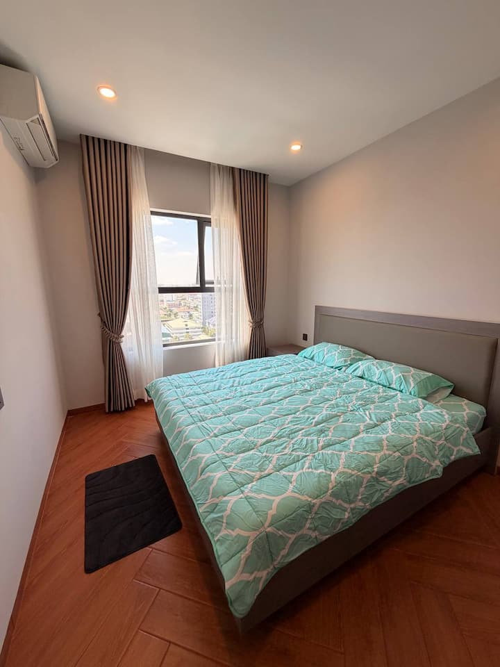 Modern Condo Sunset View Crown Tower Sensok - Phnom Penh