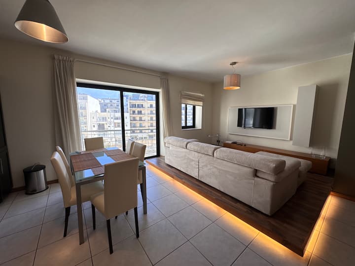 Sea Side 3br Modern Flat In Centre Of Malta - 발레타
