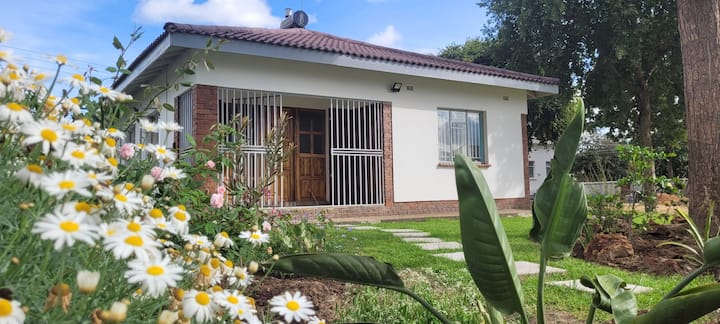 Mel's Place - Zimbabwe