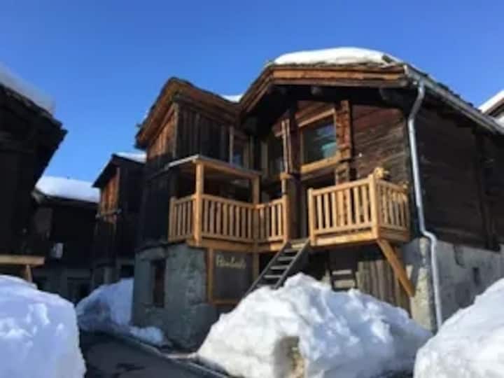 Chalet Heubode (Wunderschön Umgebauter Stall) - ザースフェー