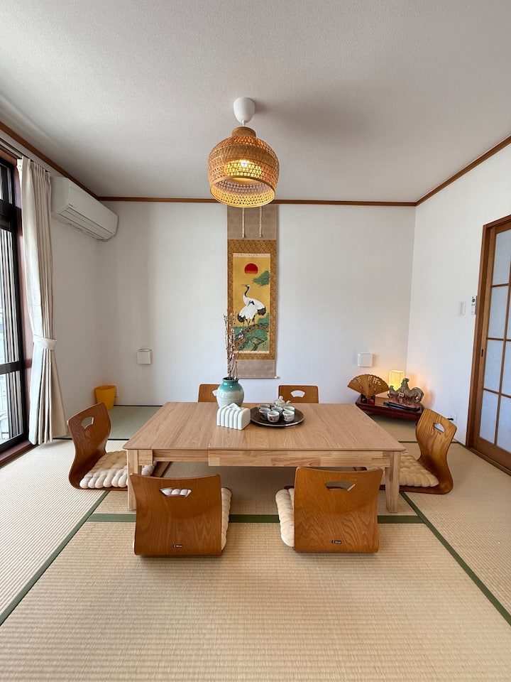 『宮島口』徒歩3分｜
伝統的な日本空間 | 最大6名様 | 世界遺産 | ダブルベッド3台 - 岩國市